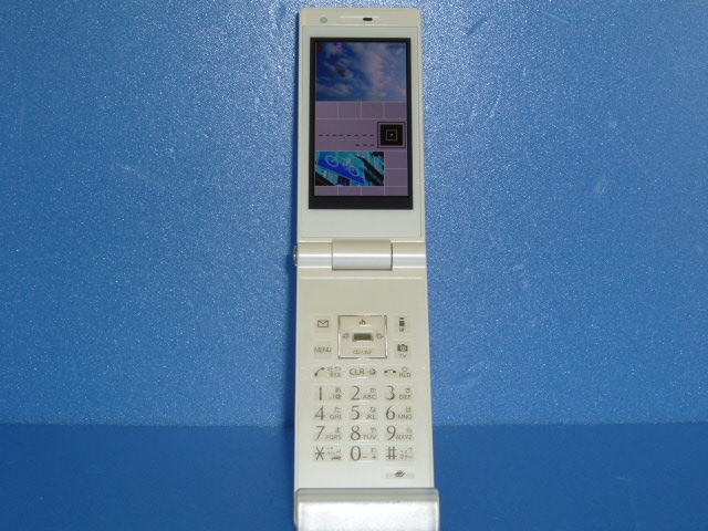 美品★docomo☆P-03B★ドコモ☆中古携帯★即決 - モバイル市場 入荷情報ブログ